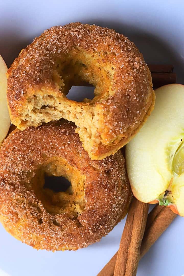 Low Carb Apple Cinnamon Donuts