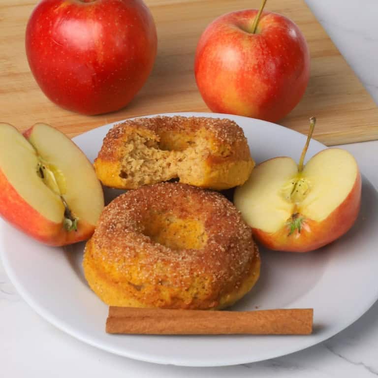 Low Carb Apple Cinnamon Donuts