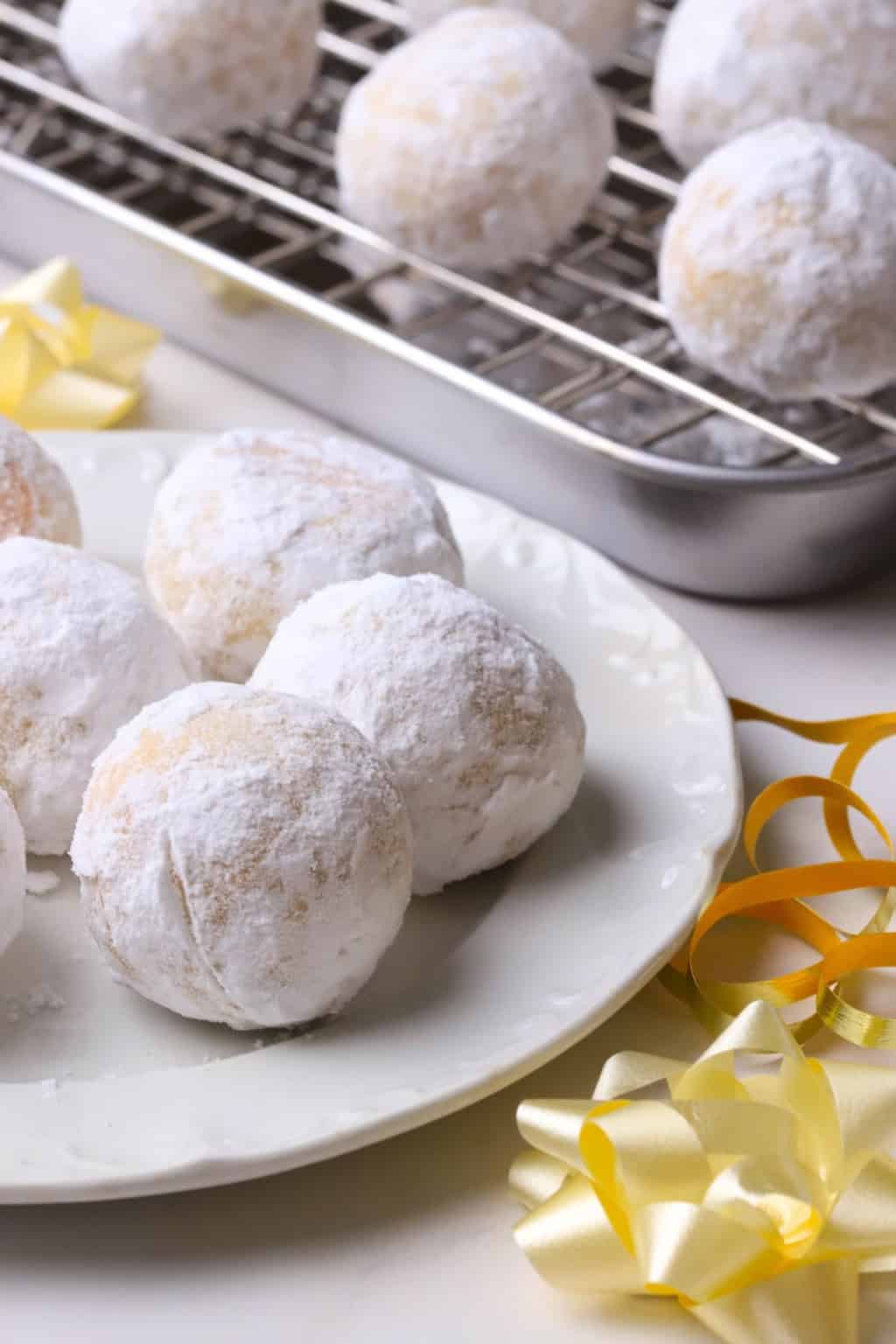 Keto Snowball Cookies (Low Carb, Gluten Free) - I Hacked Diabetes