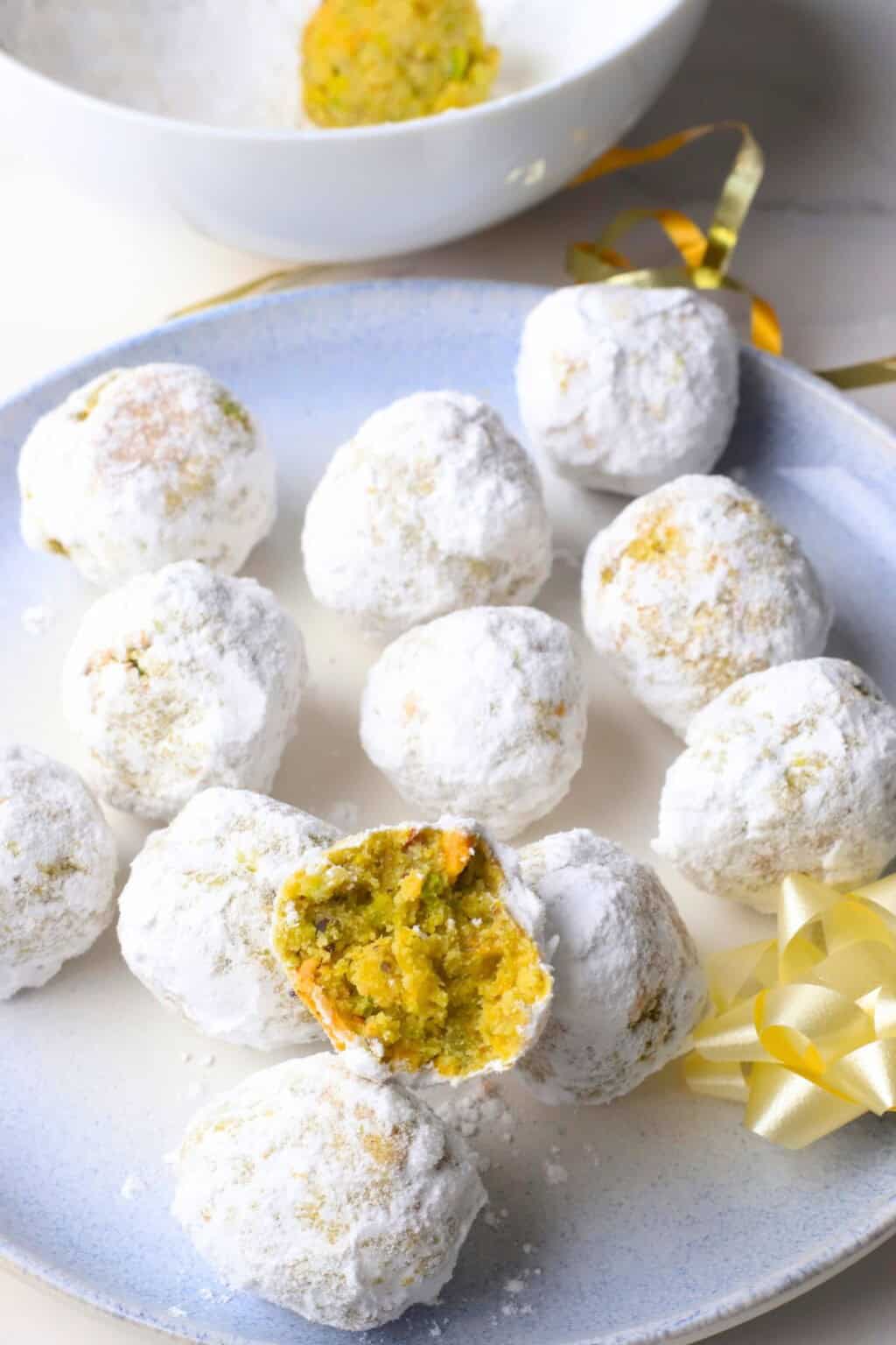Low Carb Pistachio Snowball Cookies - I Hacked Diabetes